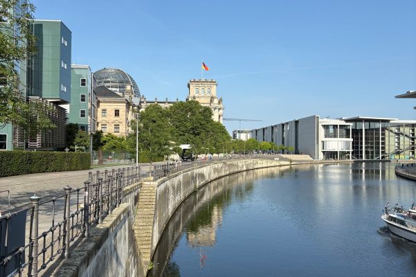 Stellenausschreibung Freiwilliges Soziales Jahr Politik/Demokratie im ...